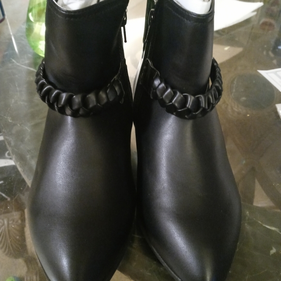 comfortview | Shoes | Comfortview Black Boots 7ww | Poshmark